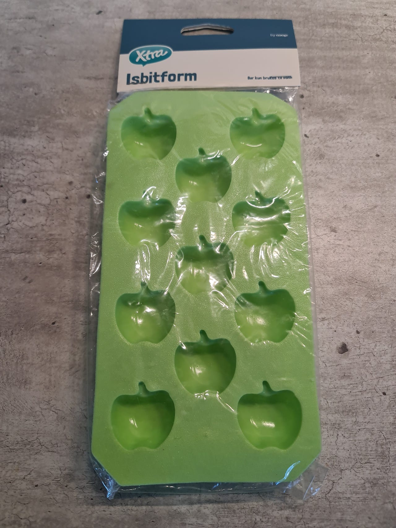 Ny silikon isbitform med eple design selges | FINN torget