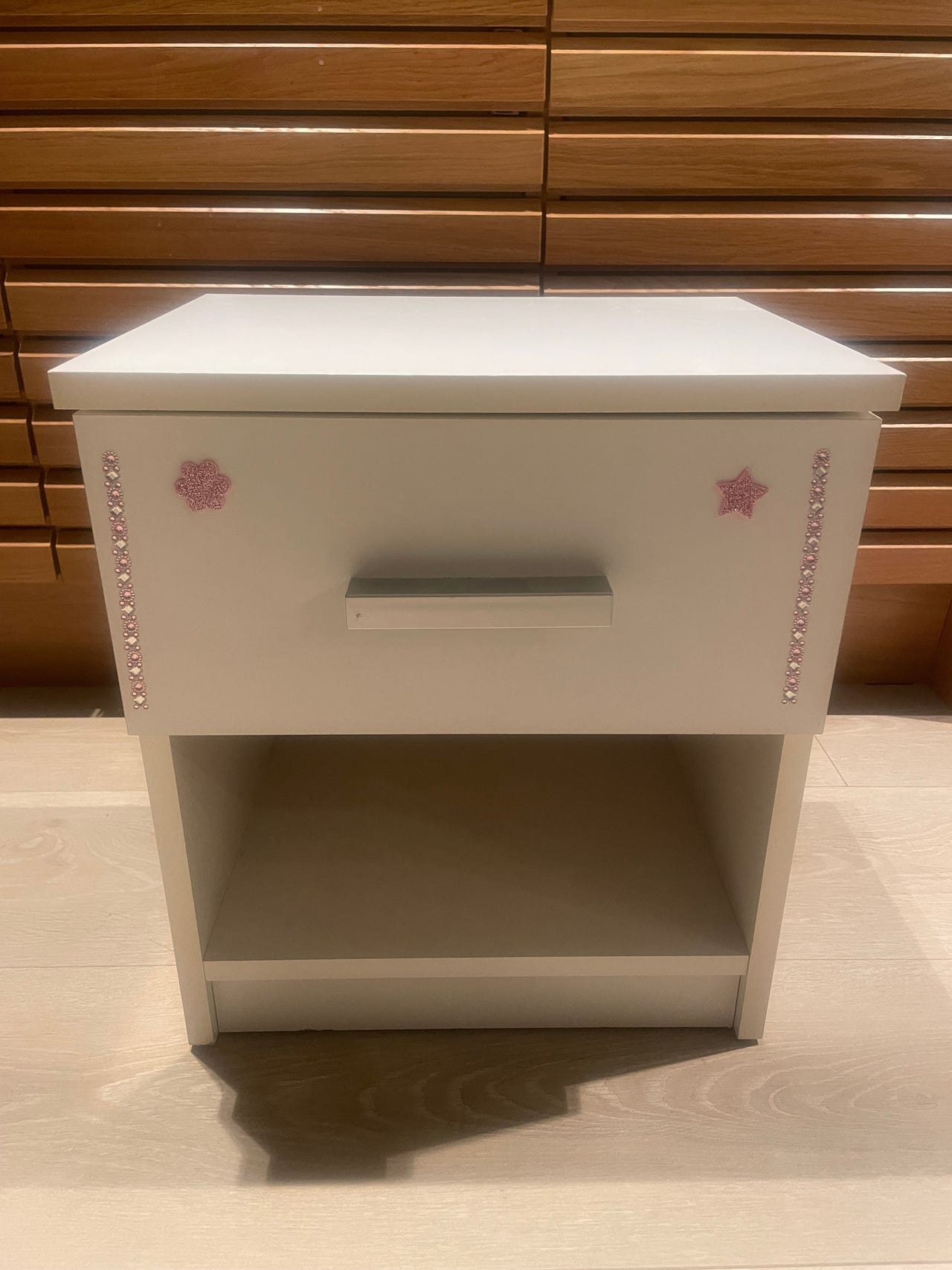 Nattbord/kommode barn selges rimelig | FINN torget