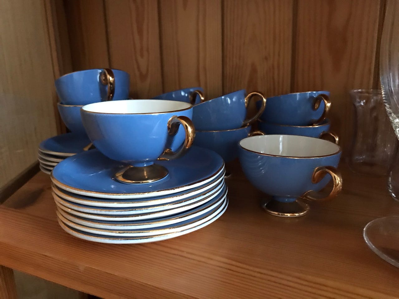 12 Moccakopper med asjetter fra Egersund Flint. | FINN torget