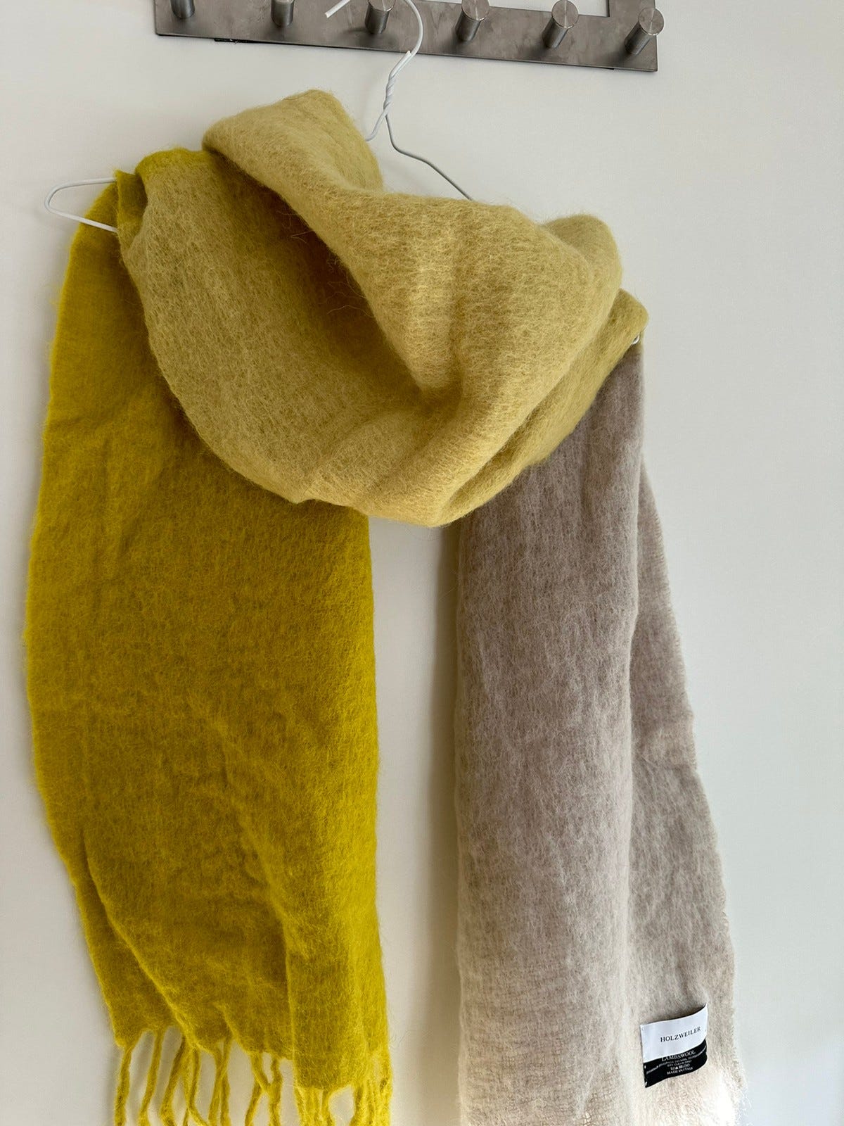 holzweiler skjerf | FINN torget