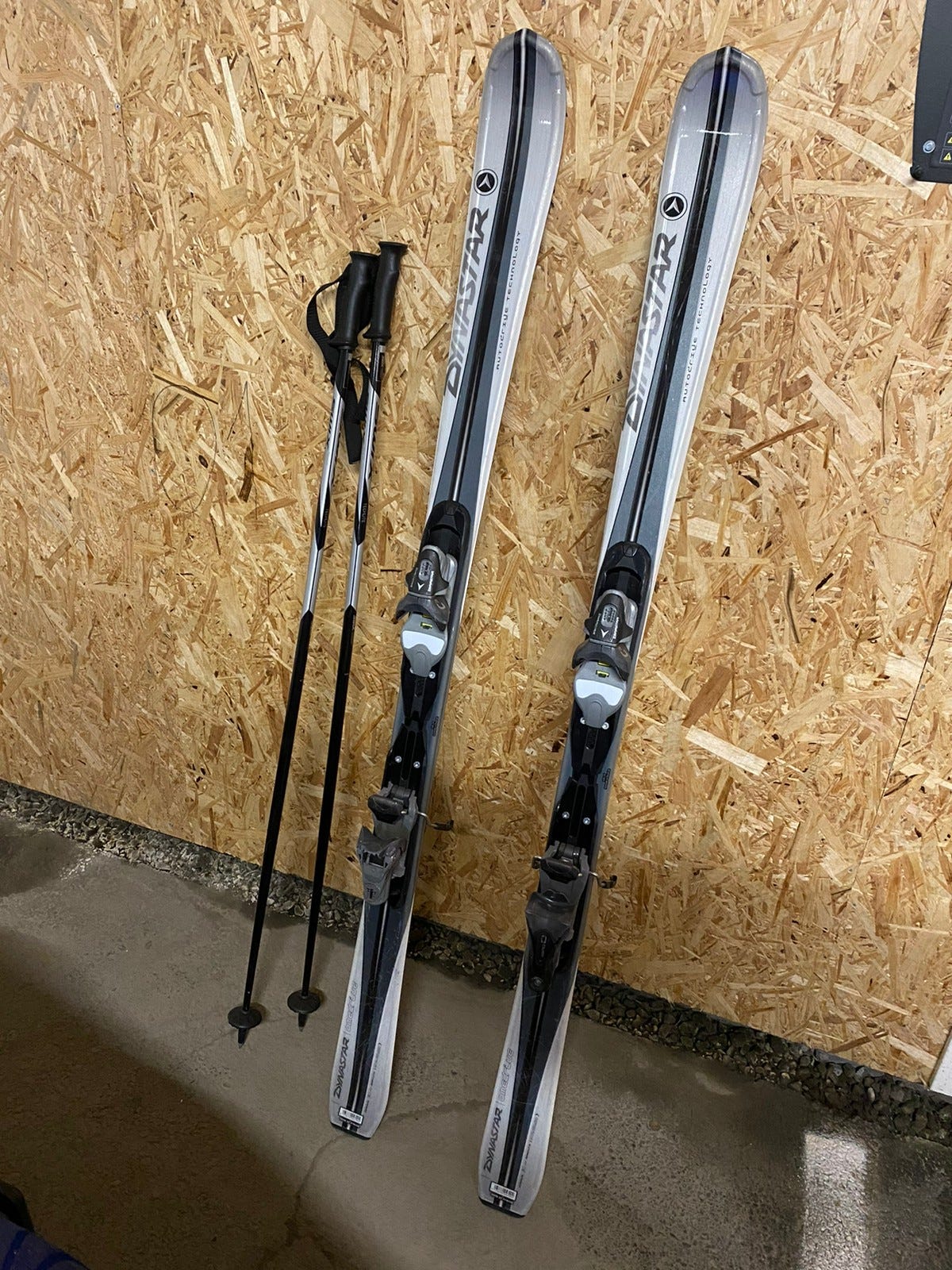 Slalåmski me staver og sko | FINN-torget