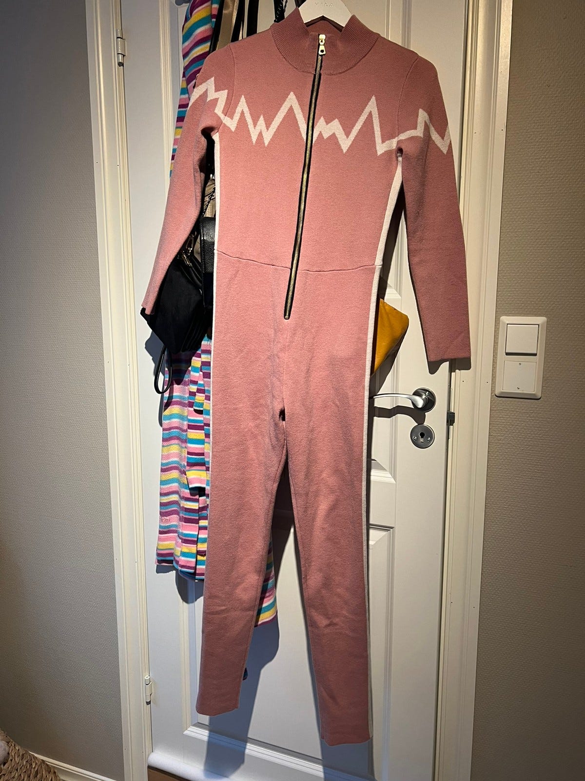 Eline dress fra snowroller | FINN-torget