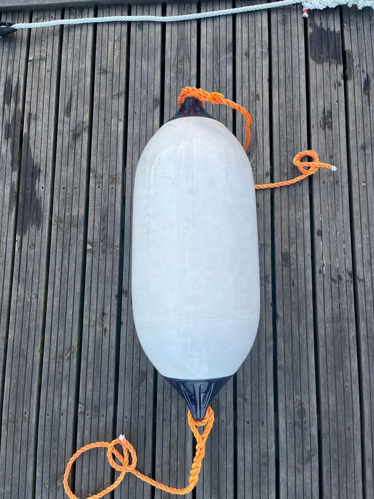 Polyform F7 fender | FINN-torget