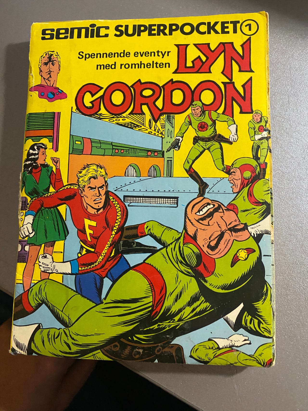 Lyn Gordon pocket- Semic superpocket nr 1 | FINN-torget