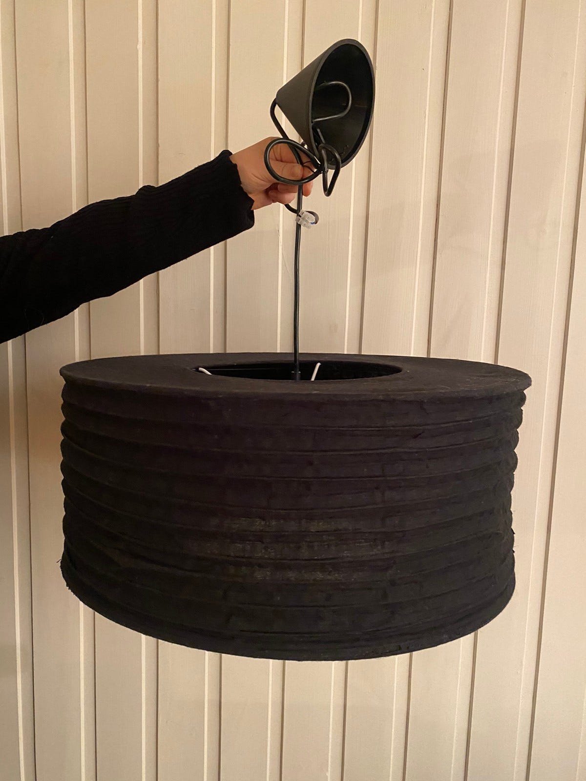 Svart taklampe i stoff | FINN torget