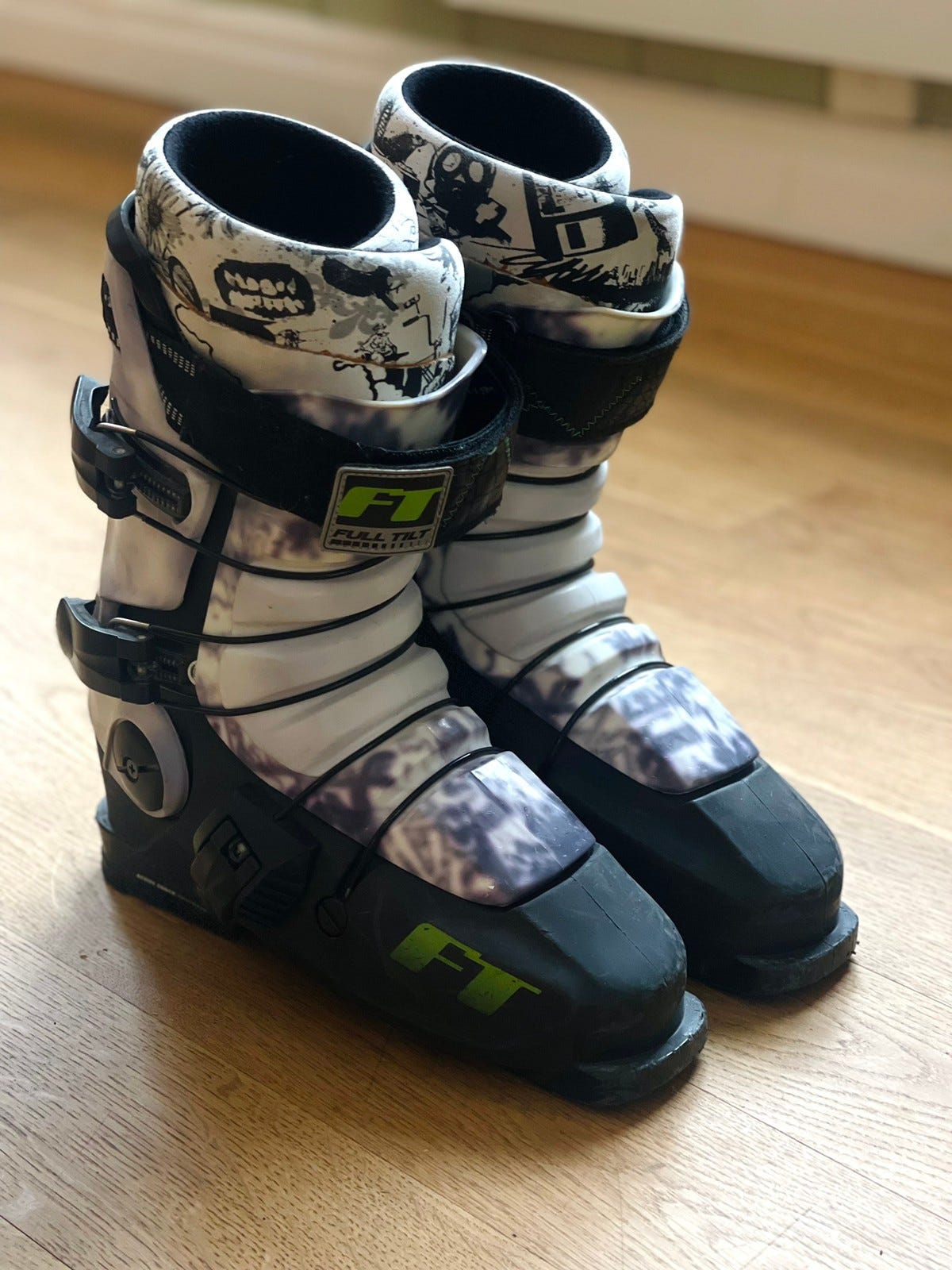 FULL TILT Flexon Comp Jibbestøvler | FINN torget