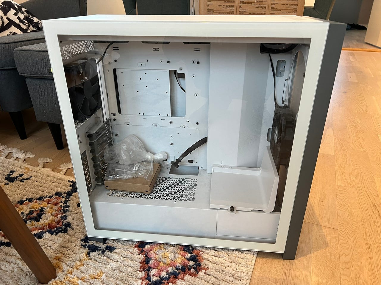 Kabinett Corsair 5000D midtower | FINN torget