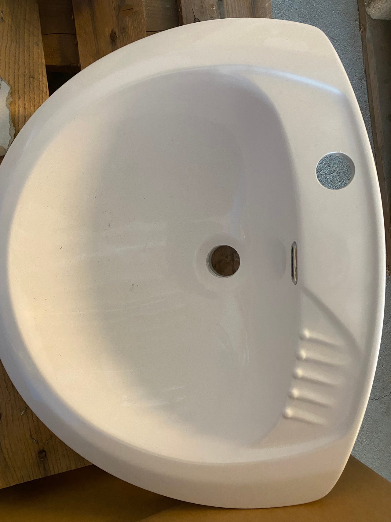 Lagersalg - 70% Helstøpt marmor vask til bad. | FINN-torget