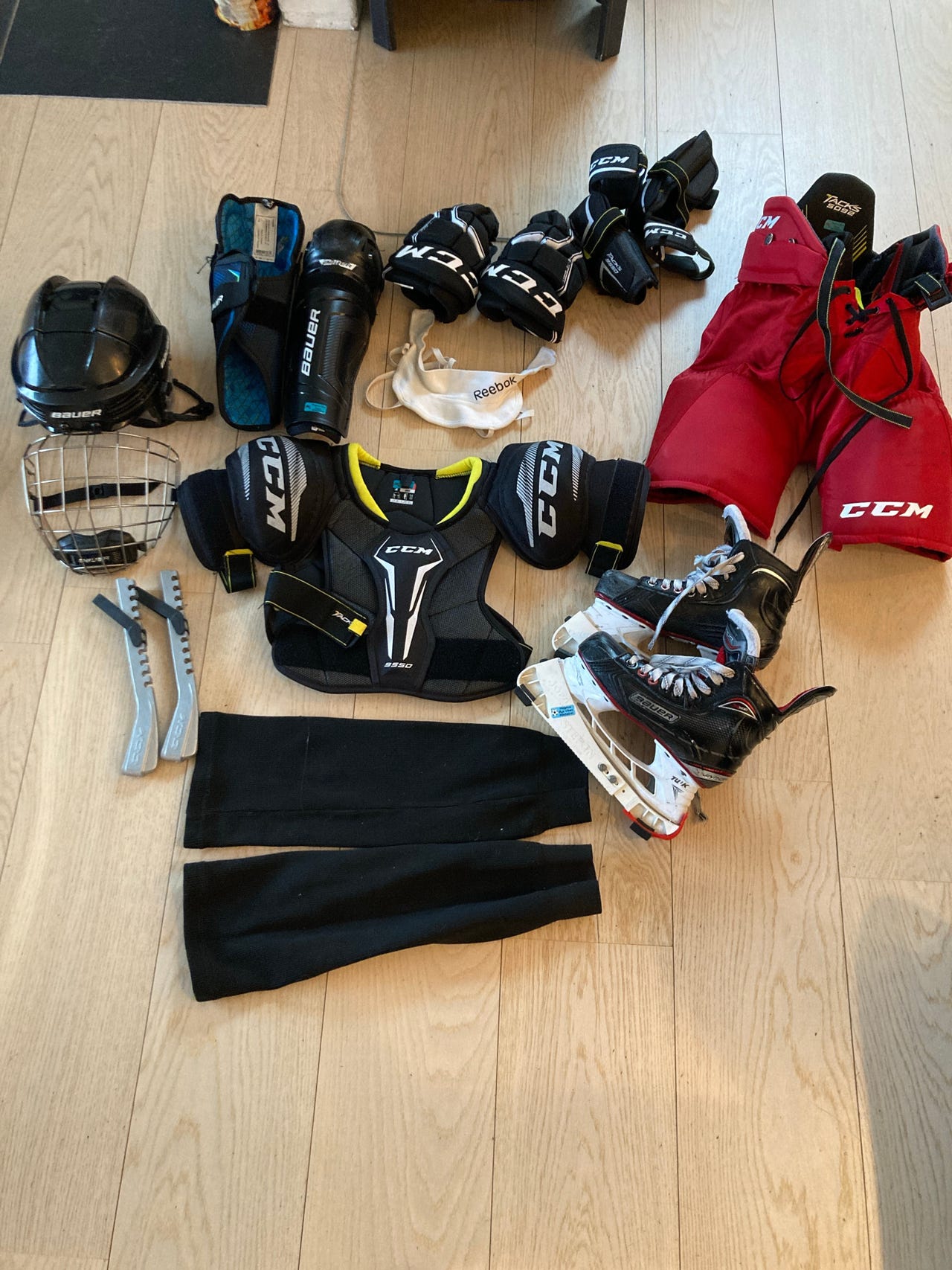 Ishockey utstyr barn 8-10 år | FINN torget
