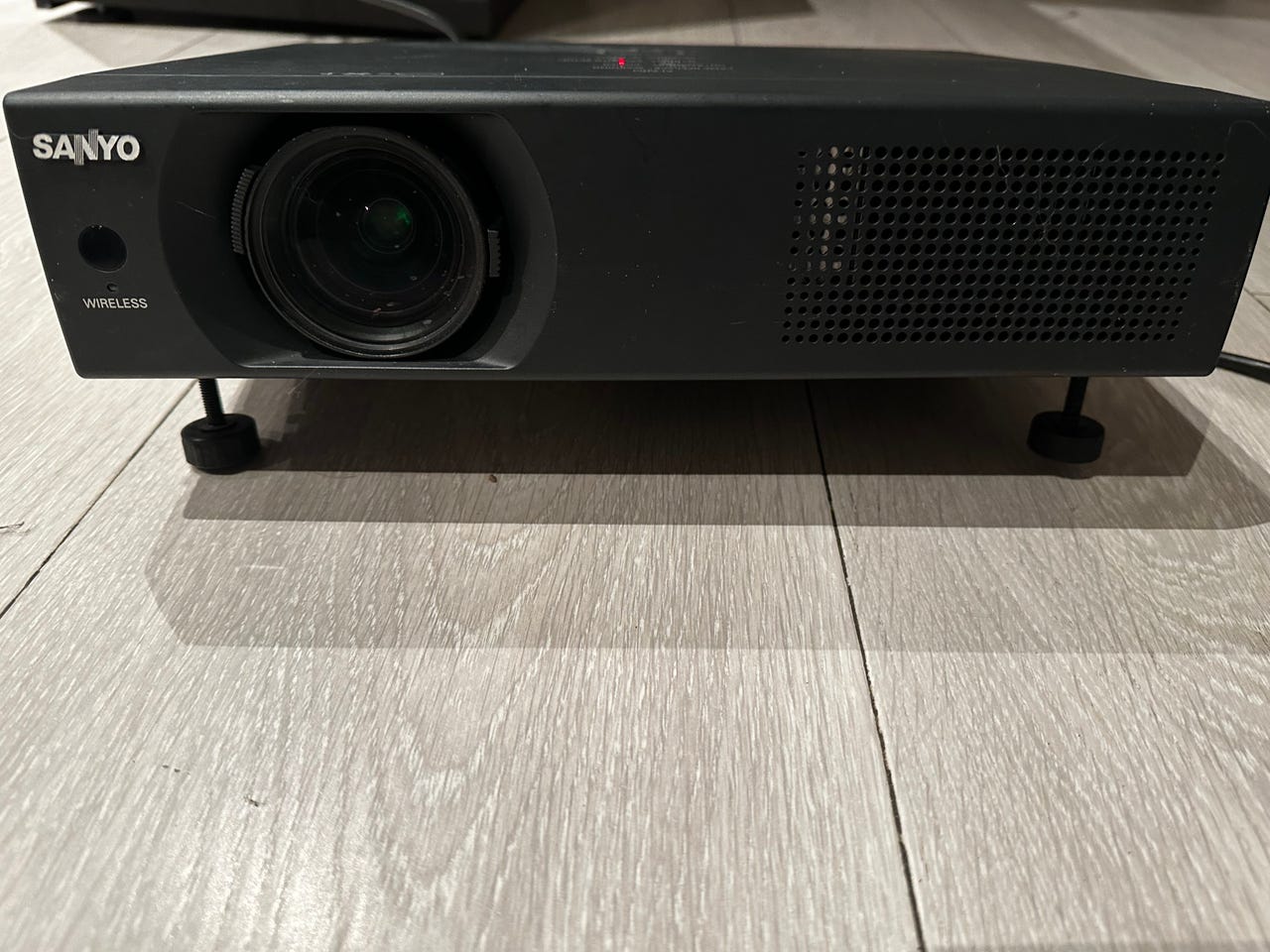 Projektorer Sanyo PLC-WXU30 Pro Wide Multiverse | FINN torget