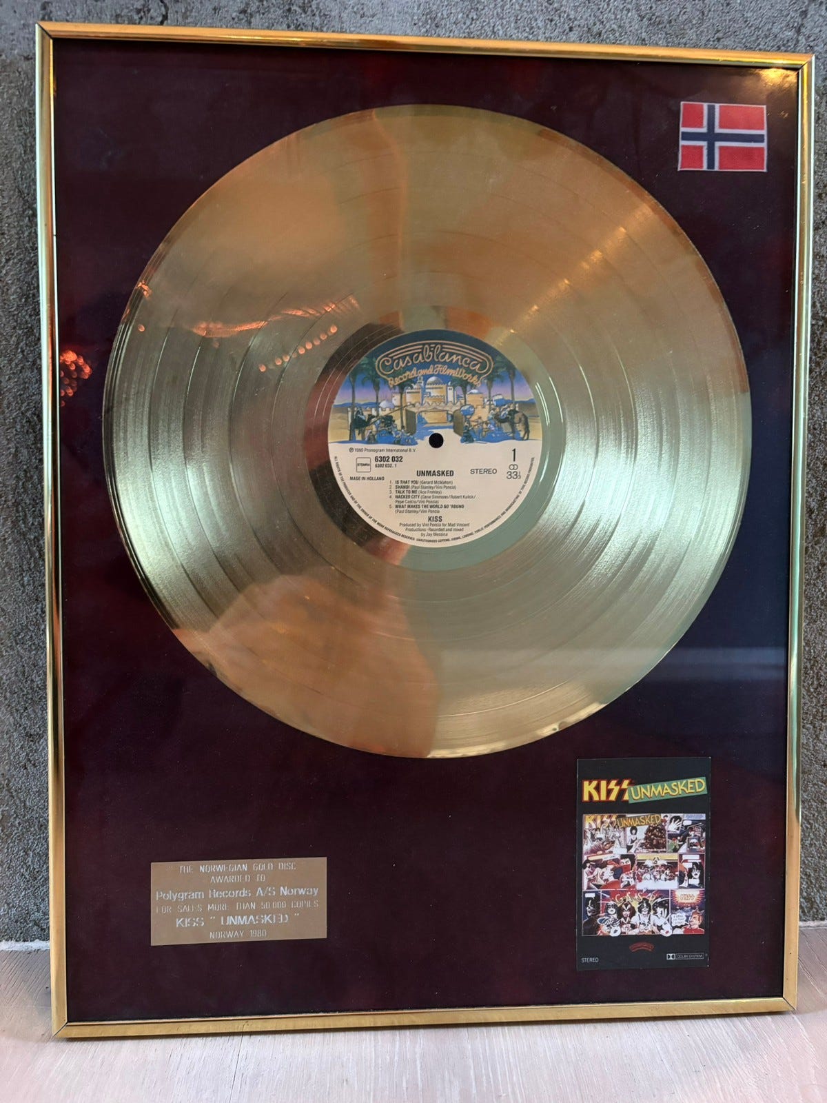 KISS Unmasked gullplate / gulltrofé | FINN torget