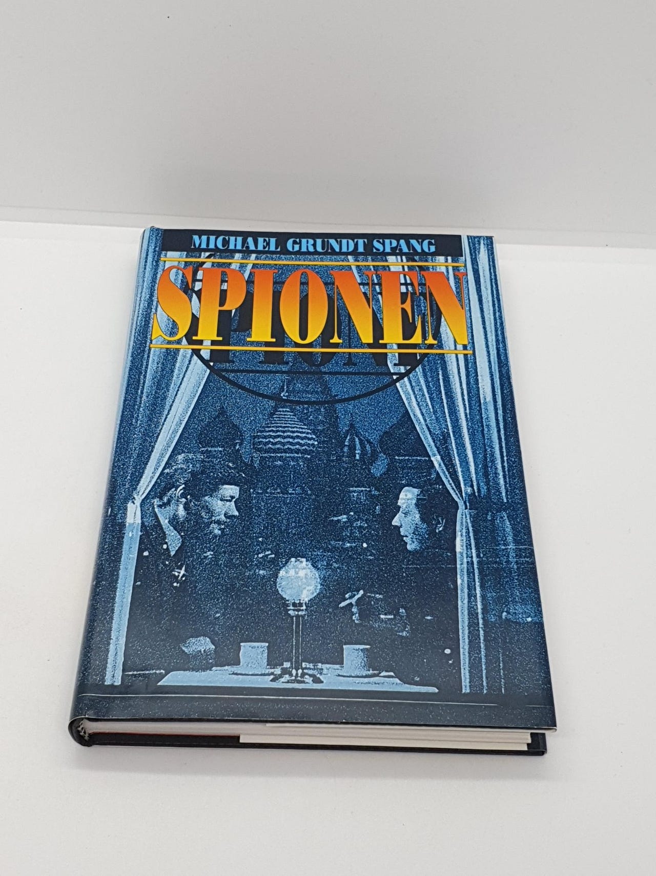 Spionen - Michael Grundt Spang | FINN-torget