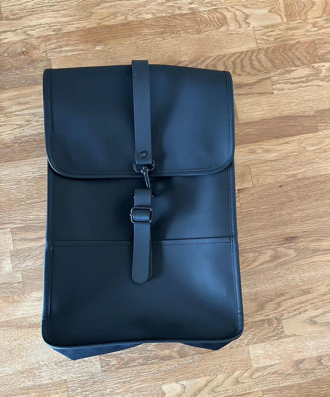 Rains ryggsekk/PC sekk | FINN torget