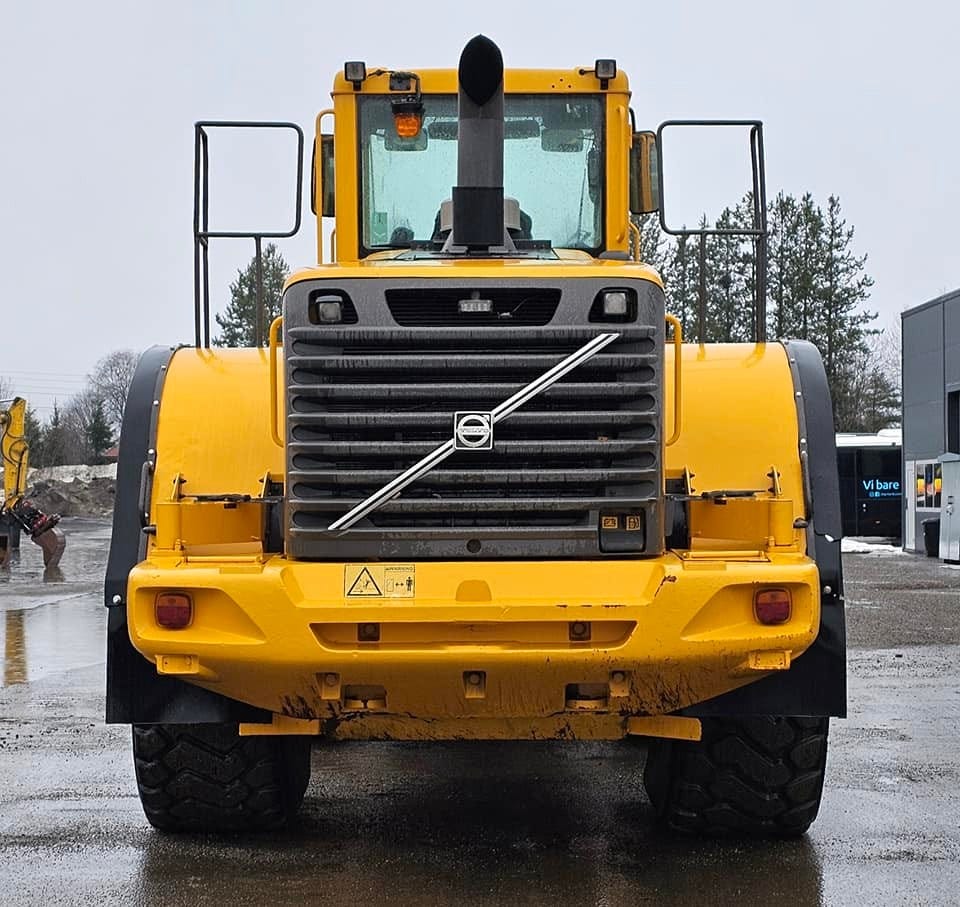 Til salgs: Volvo L180 E, 2006 Modell, Spakstyring, Gjerstad skuff 5300 ...