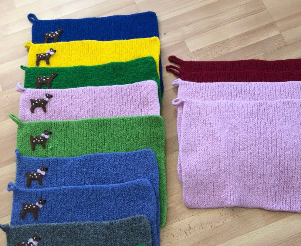 Sitteunderlag tovet og nålefiltet med rådyr Bambi til påske | FINN-torget