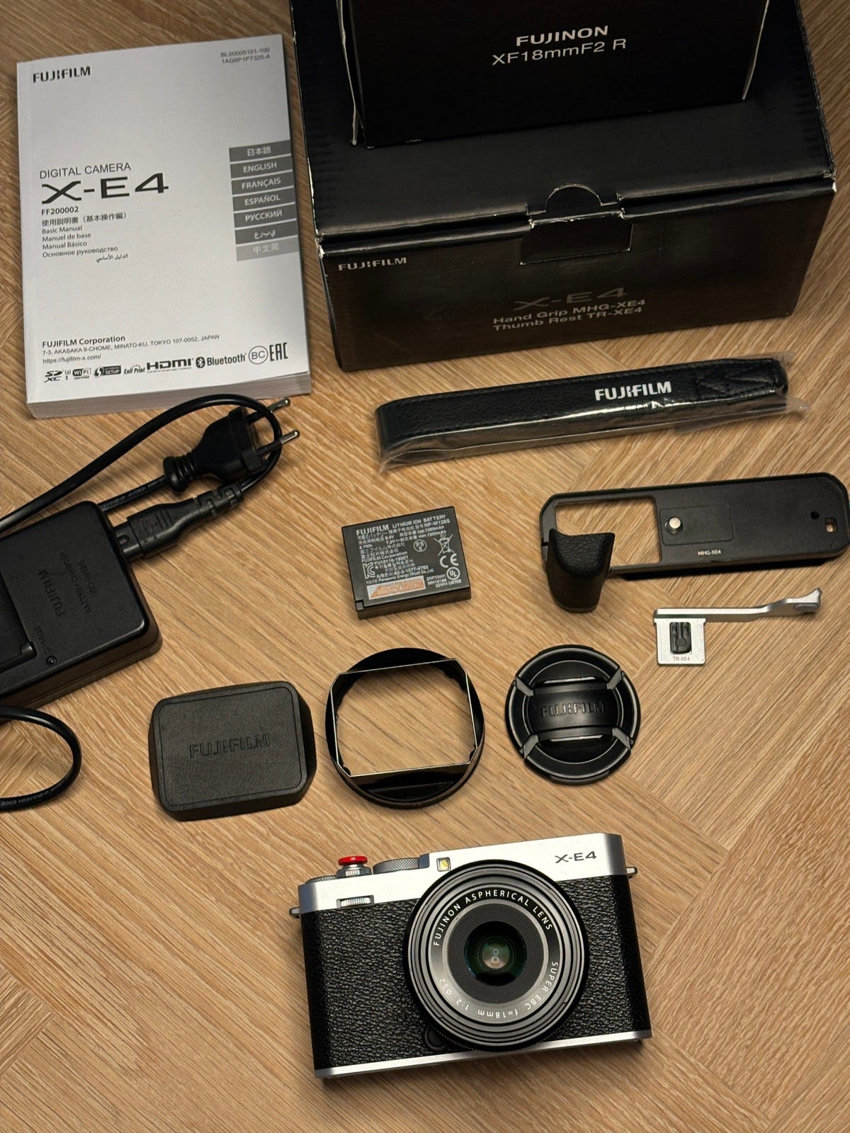 Fujifilm X-E4 Silver med XF 18mm f.2 | FINN-torget