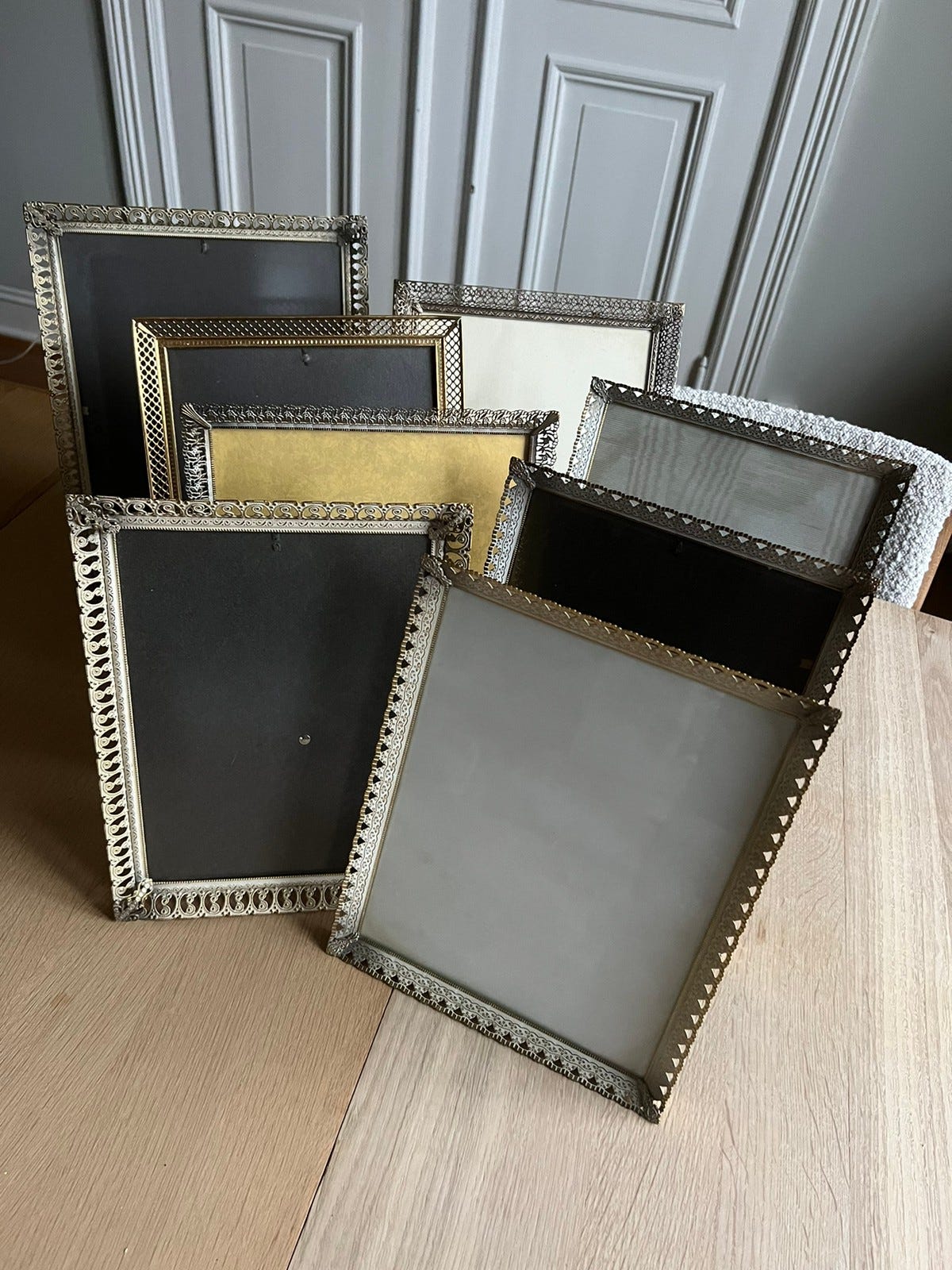 Vintage metallrammer med blonder | FINN-torget