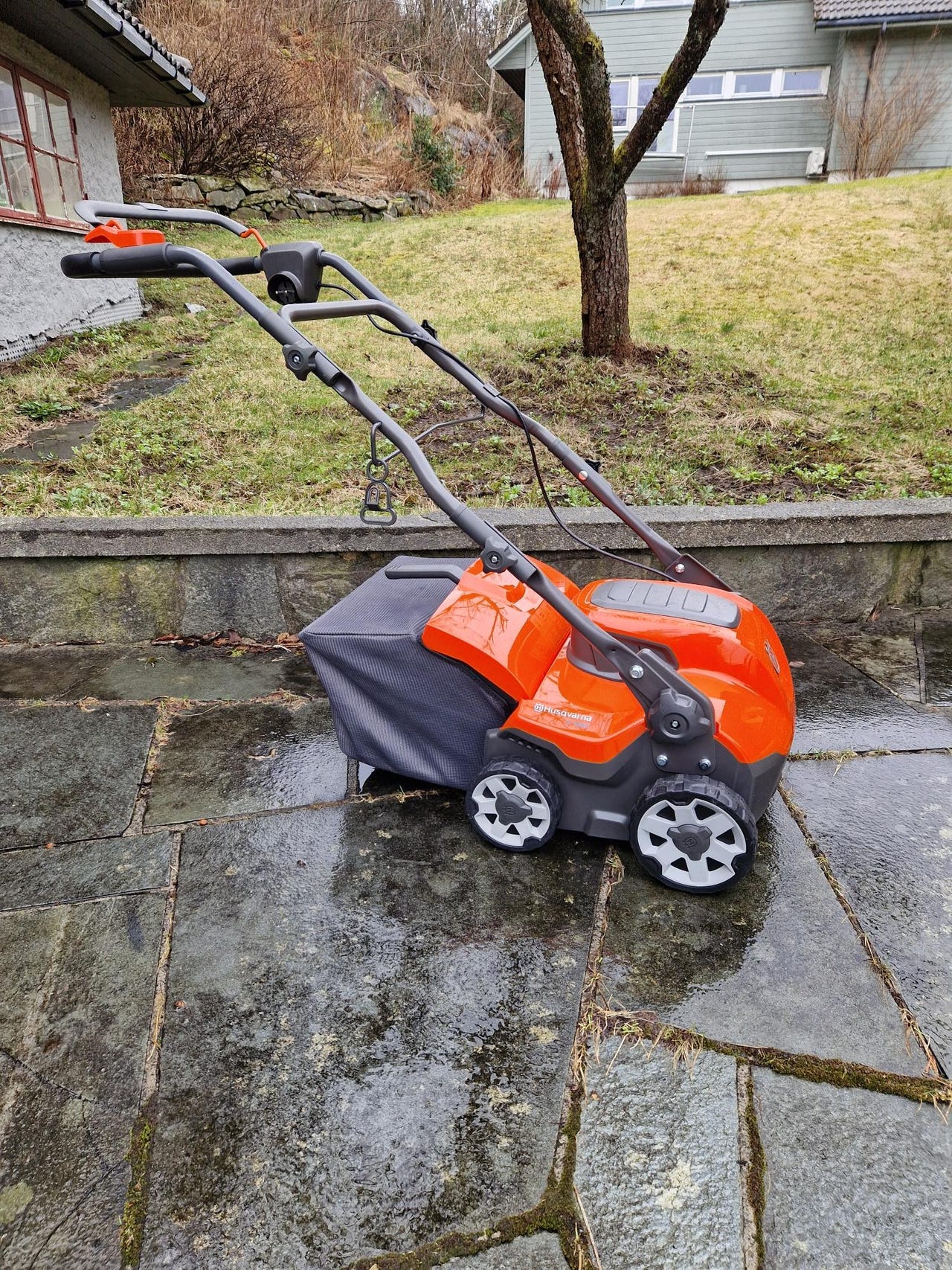 UTLEIE - Husqvarna S138C Vertikalskjærer/Plenlufter/Mosefjerner | FINN ...