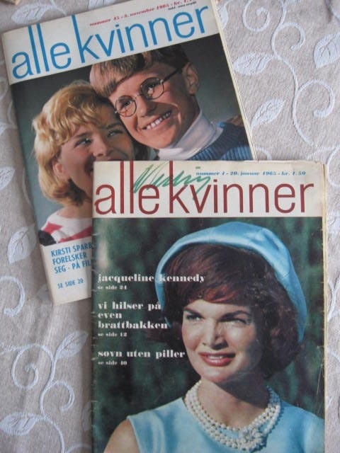Alle kvinner - 1965 - 2 stk. Kennedy og Stompa | FINN-torget