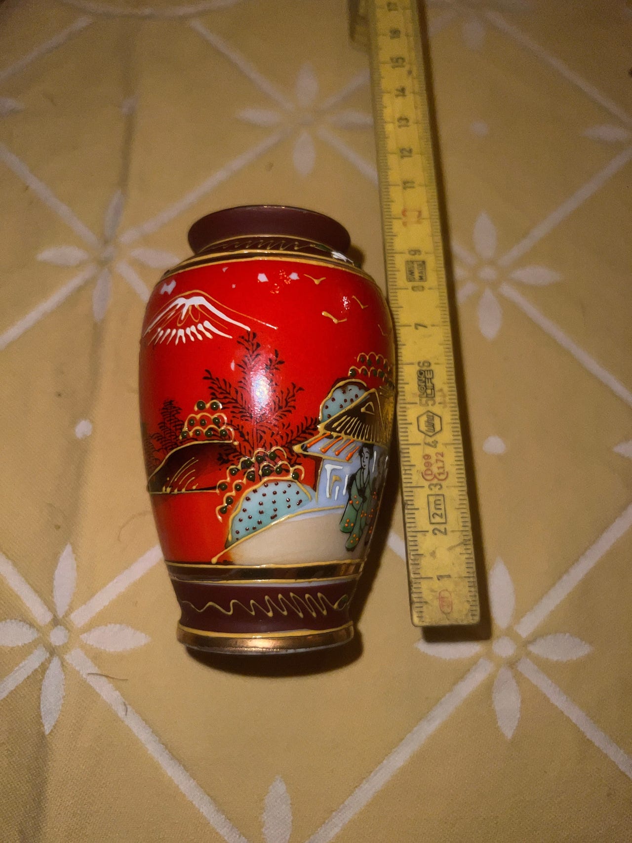 kinesisk vase 9cm høy | FINN-torget