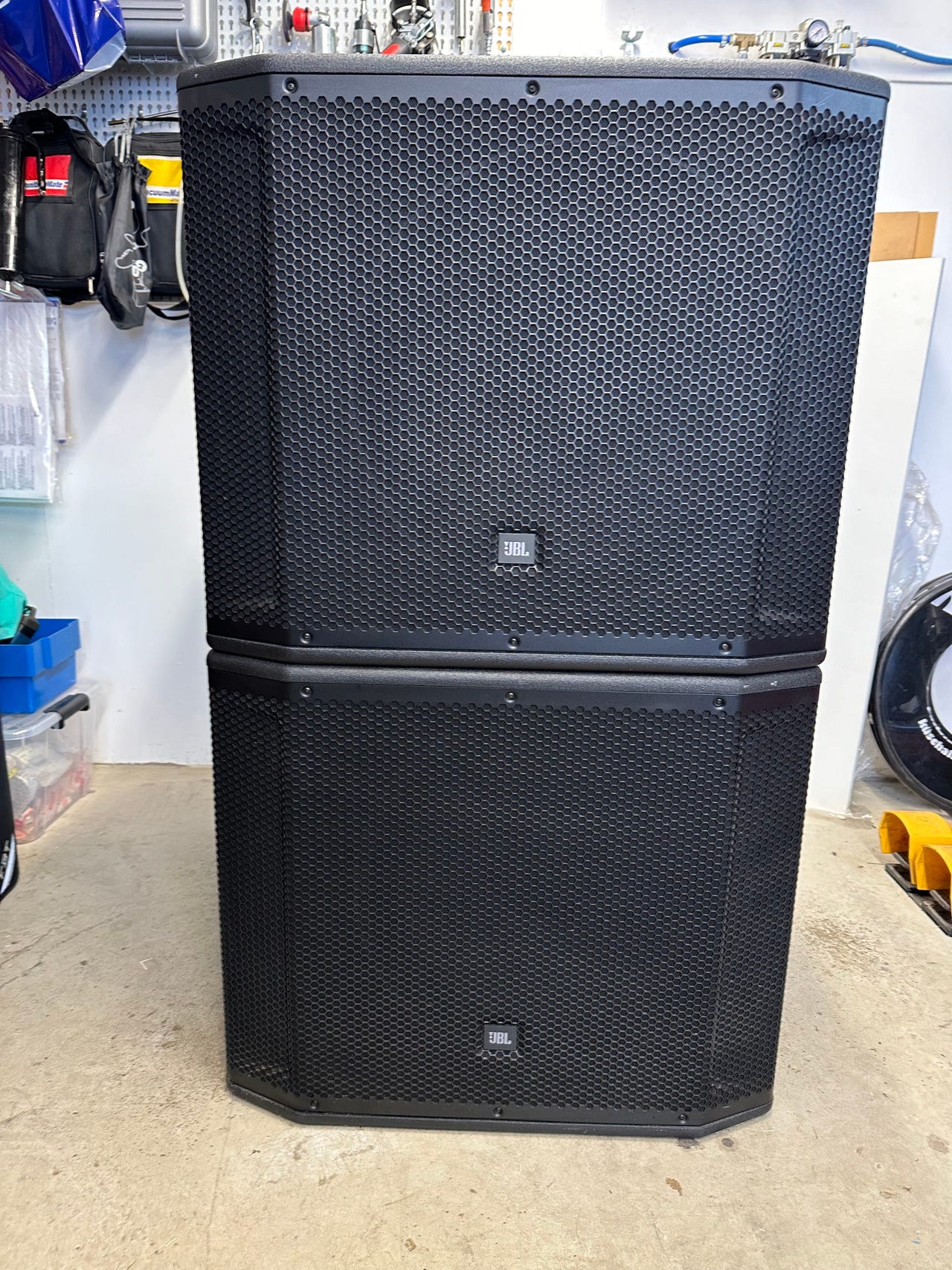 2 stk. JBL SRX818SP | FINN-torget