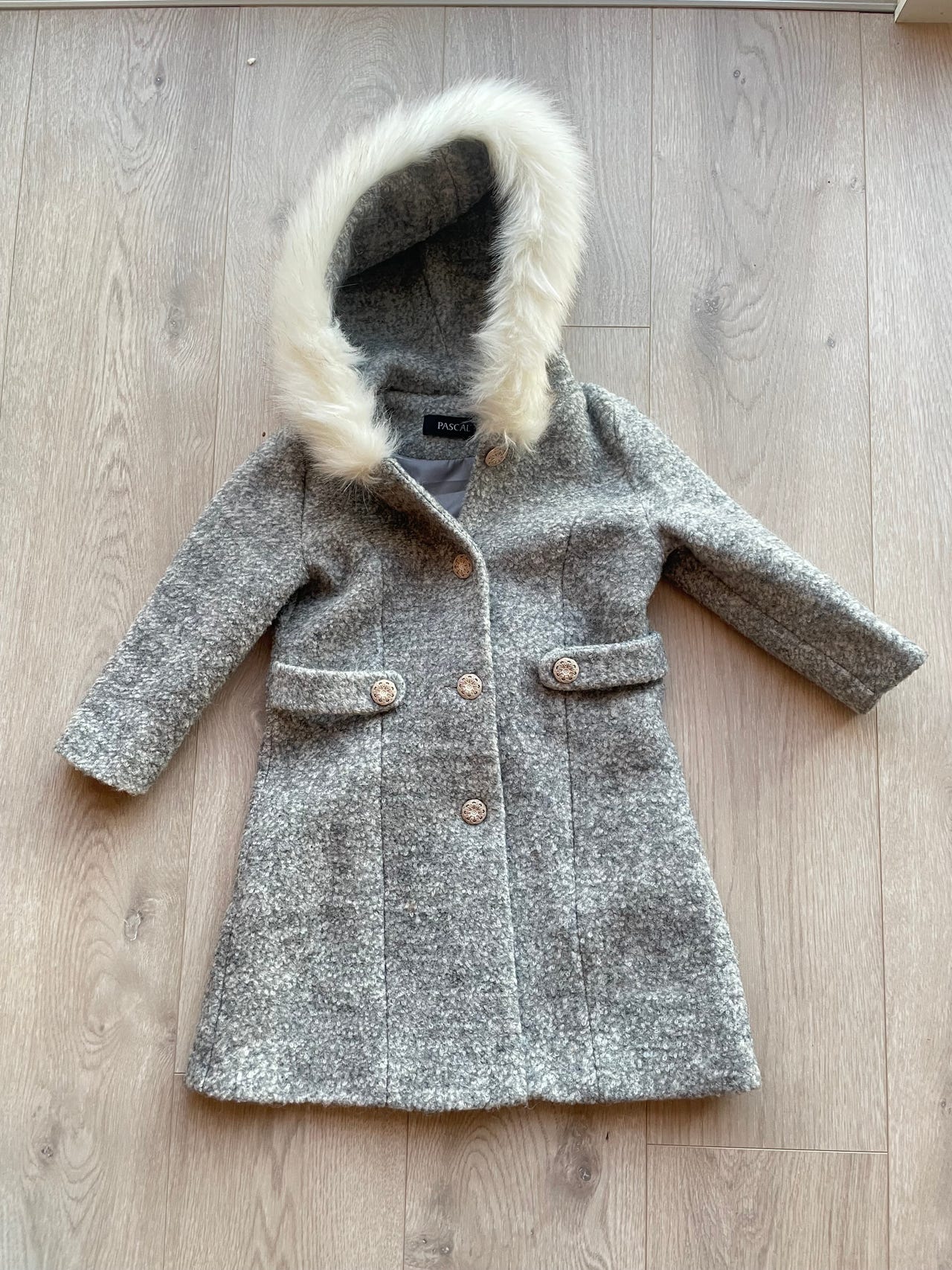 Ullkåpe fra pescal, str.110 | FINN torget