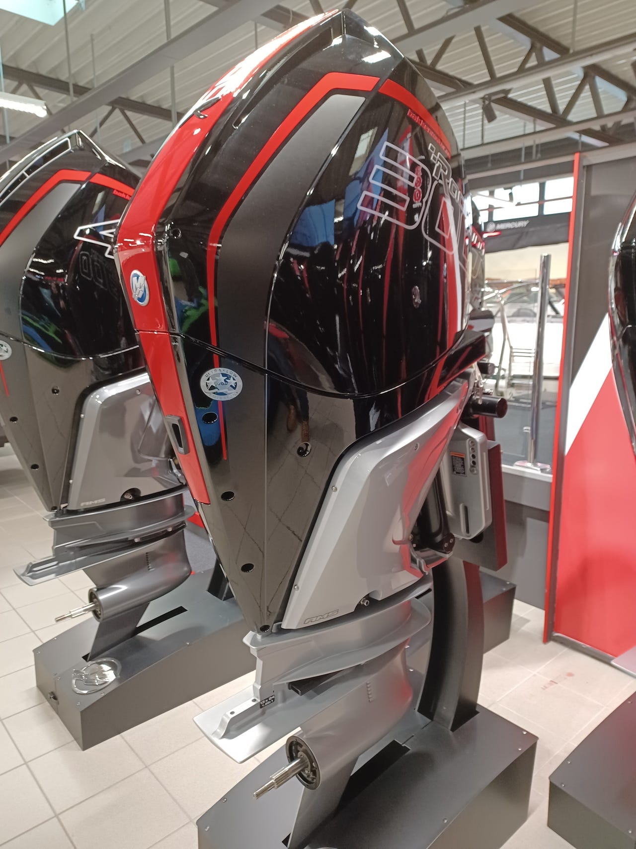 Mercury 300 Racing 4.6L AMS V8 - 20 tom lang stamme - BAKKENPRIS ...