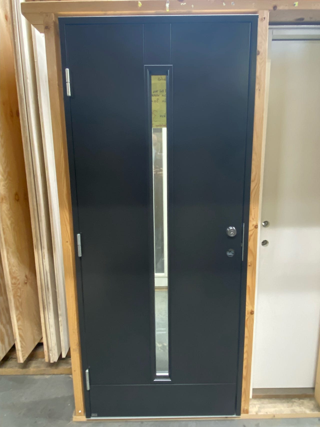 Superpris -50% Dempet sort ytterdør | FINN-torget