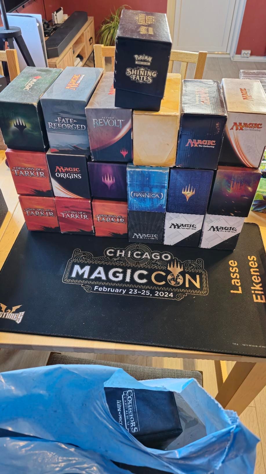 Magic The Gathering/MTG,/Pokemon Fat pack/bundle bokser selges billig ...