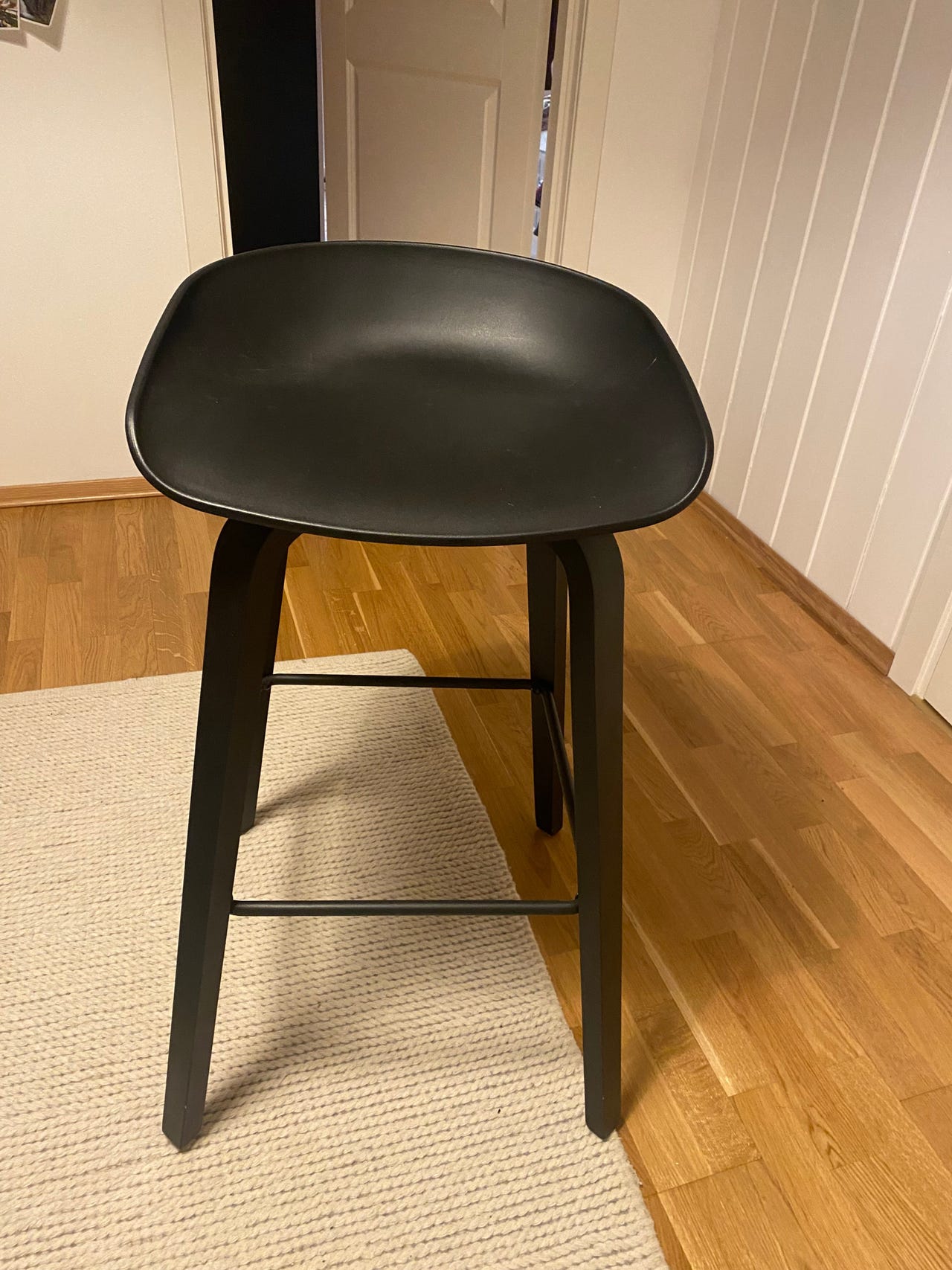 Bar stol fra skeidar | FINN torget