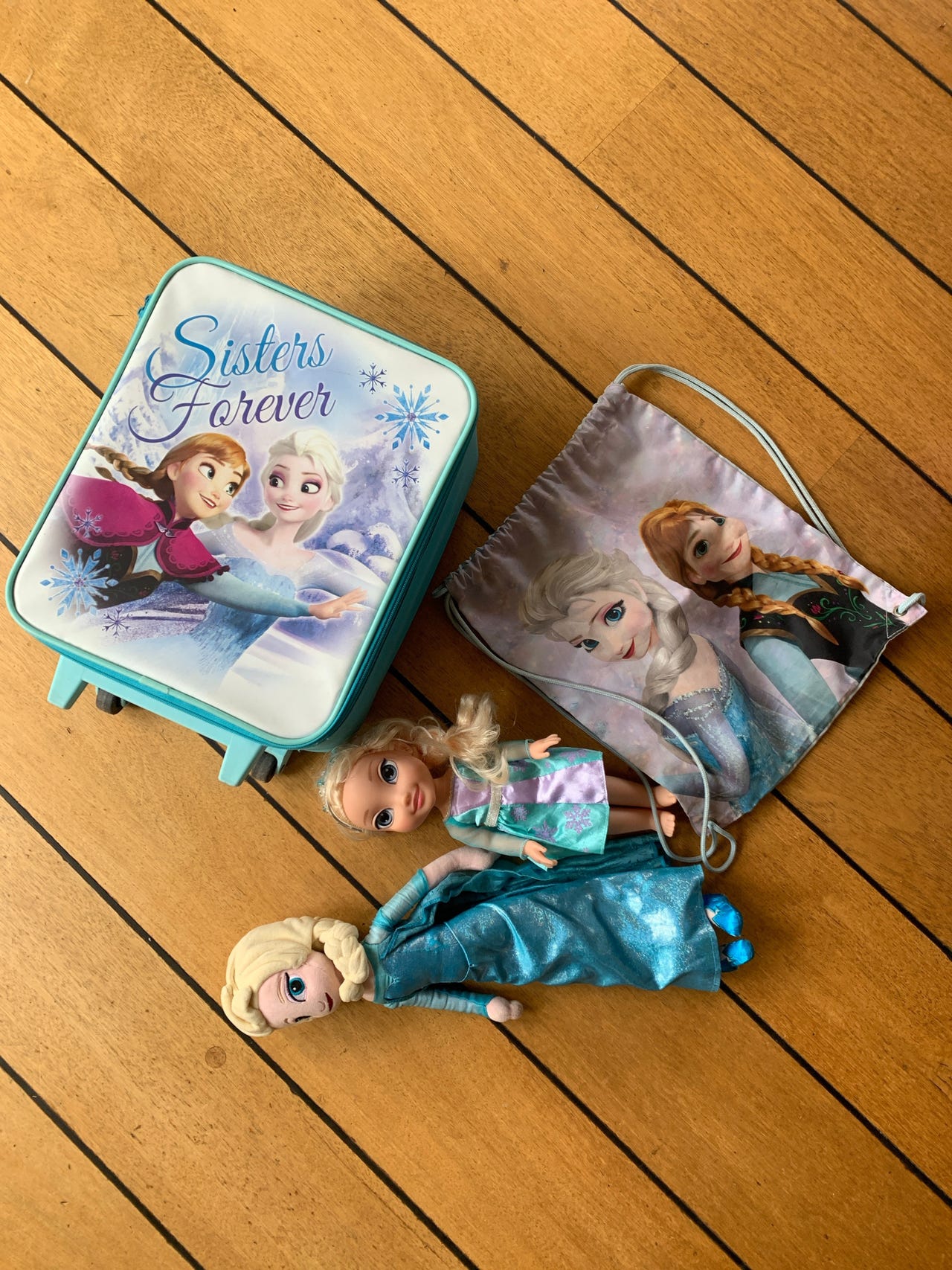 elsa og anna kuffert, kosebamse mv | FINN-torget