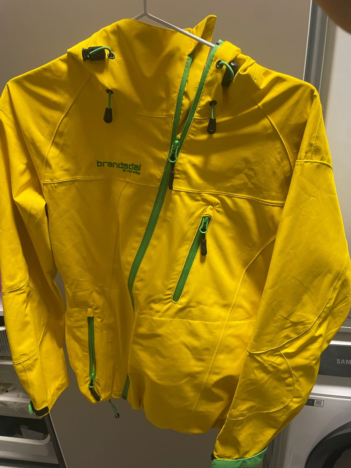 Allværsjakke | FINN torget