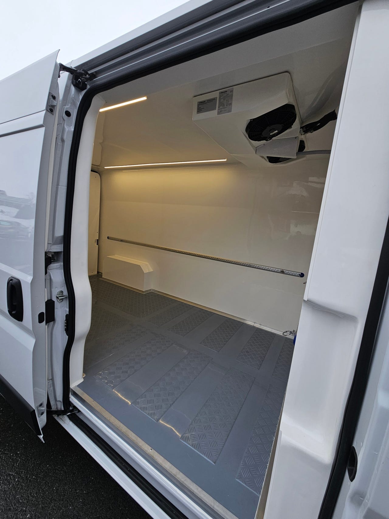 Bruktbil til salgs: Fiat Ducato - 2023 - Hvit - 140 Hk - Kasse | FINN.no