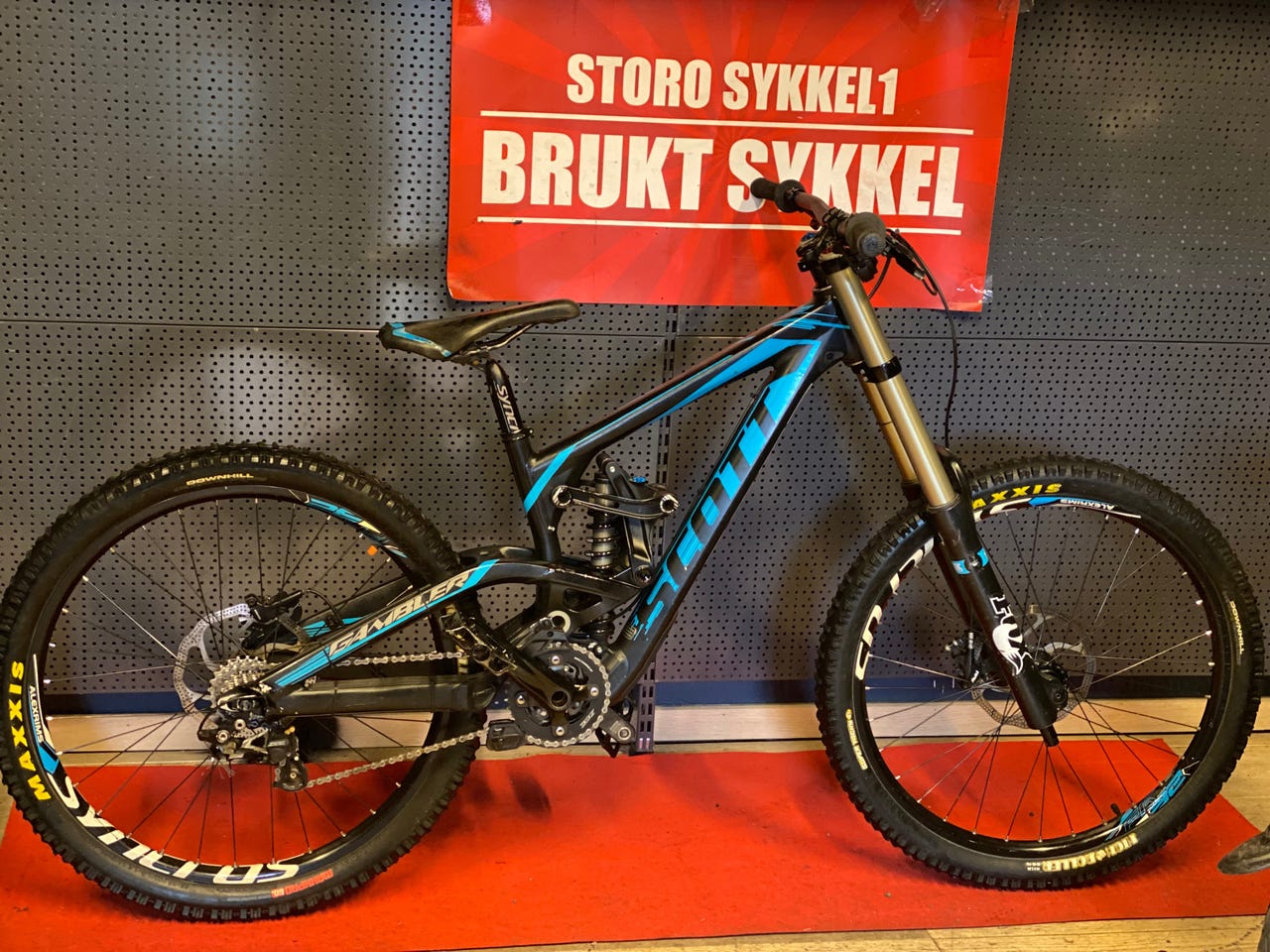 Sendes! SCOTT Gambler Downhill / Sitisykkel / Fulldemper | FINN torget