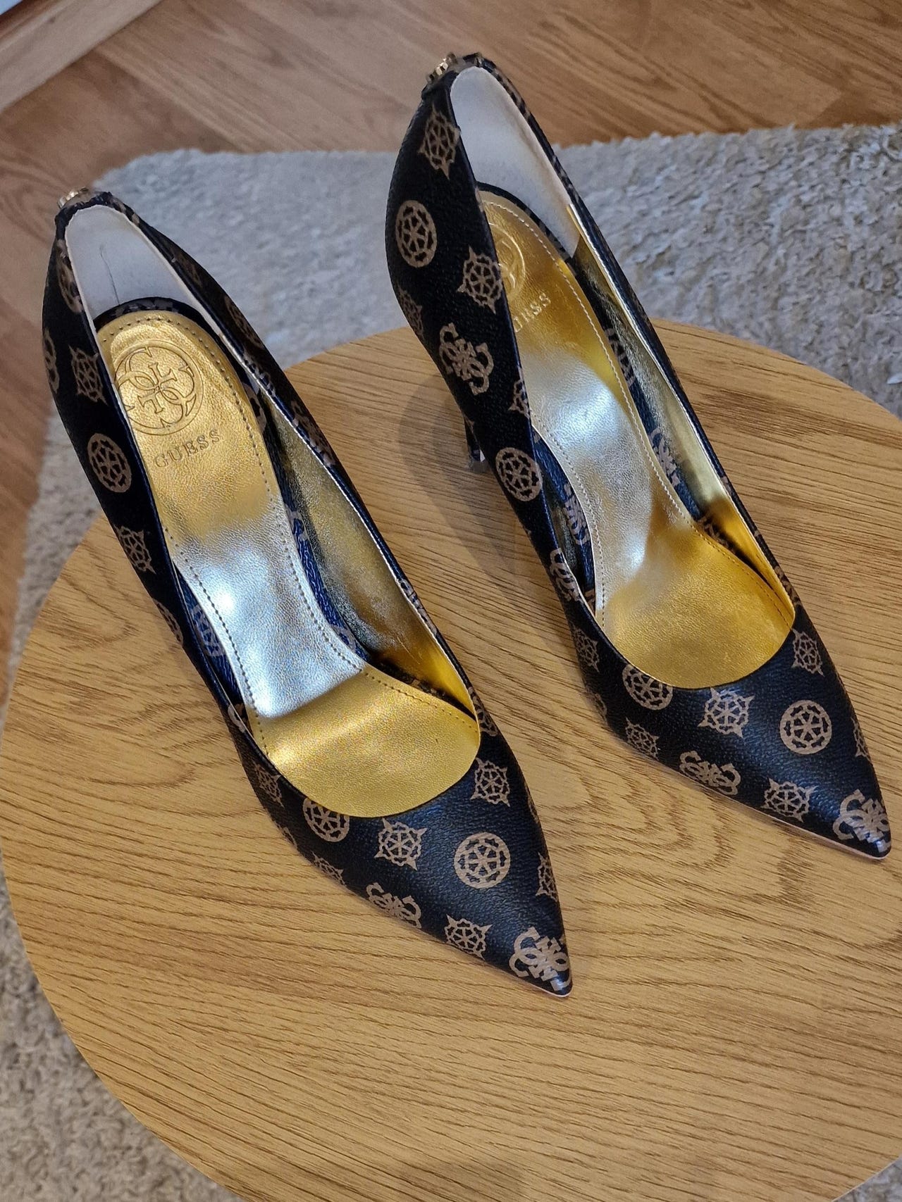 Guess OKLEY - Høye haler -brown | FINN torget