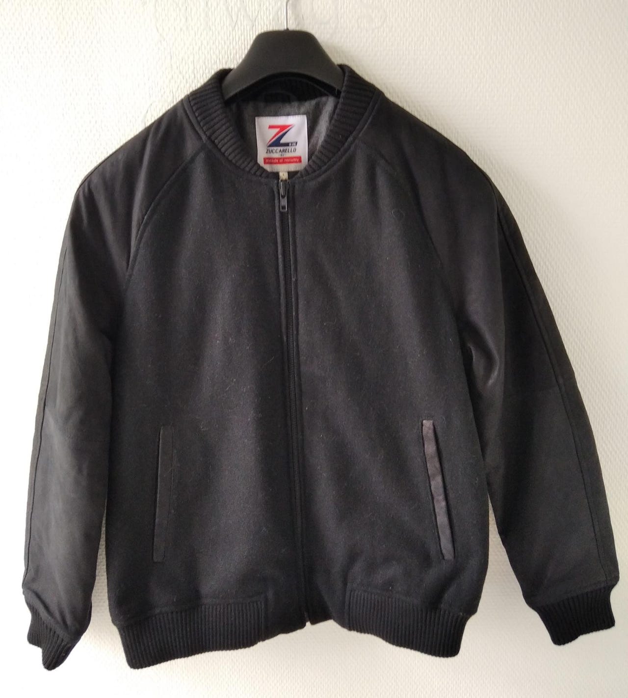 Zuccarello 36 Moods of Norway Varsity College leather jakke | FINN-torget