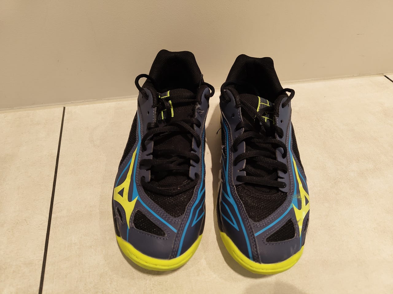 Lite brukt Mizuno hallsko str 40 | FINN-torget