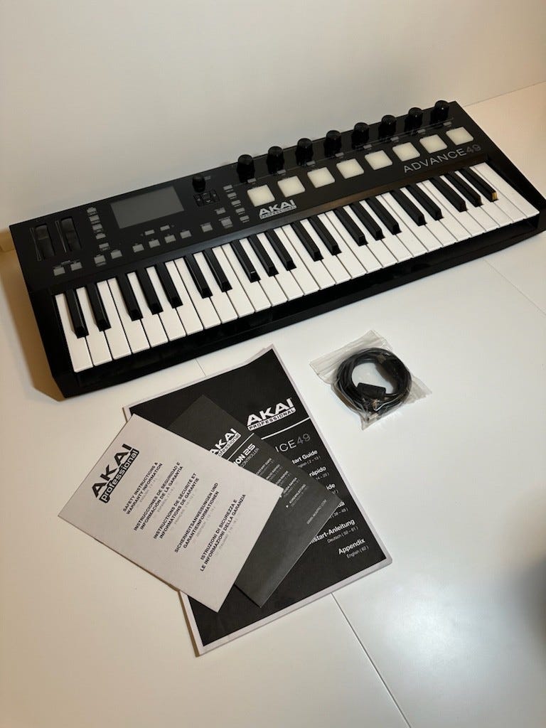 Keyboard Akai advance 49 | FINN torget