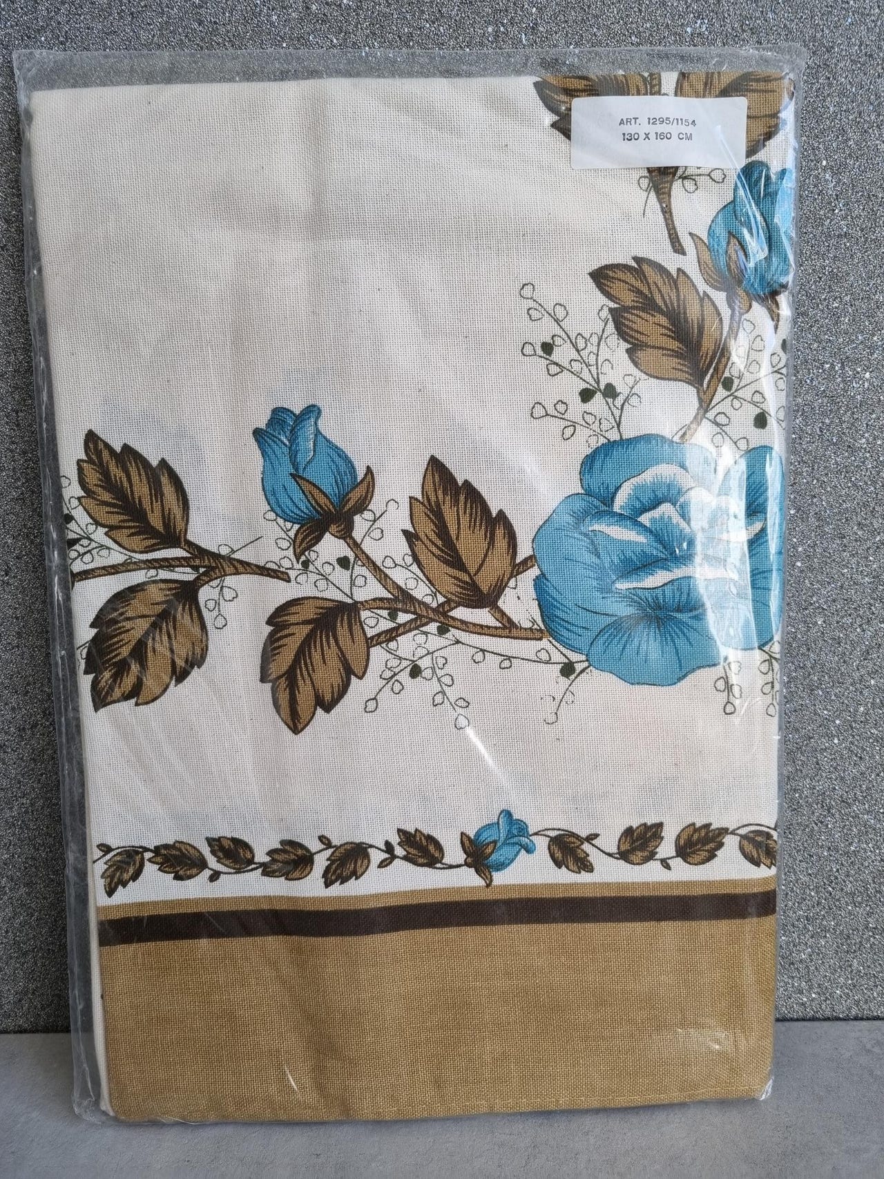 Retro duk - turkise roser - Ny! | FINN-torget