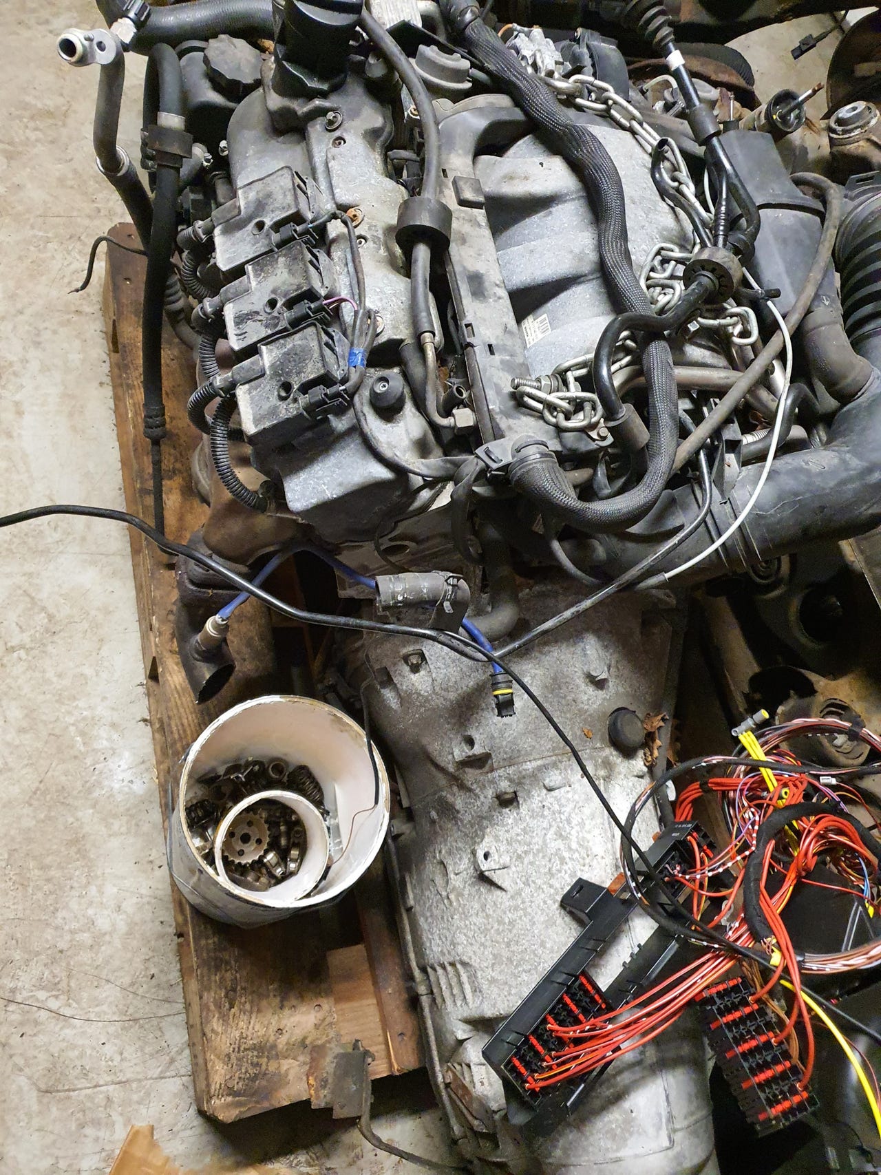 Mercedes Benz E240 motor M112.911 og flere deler | FINN-torget