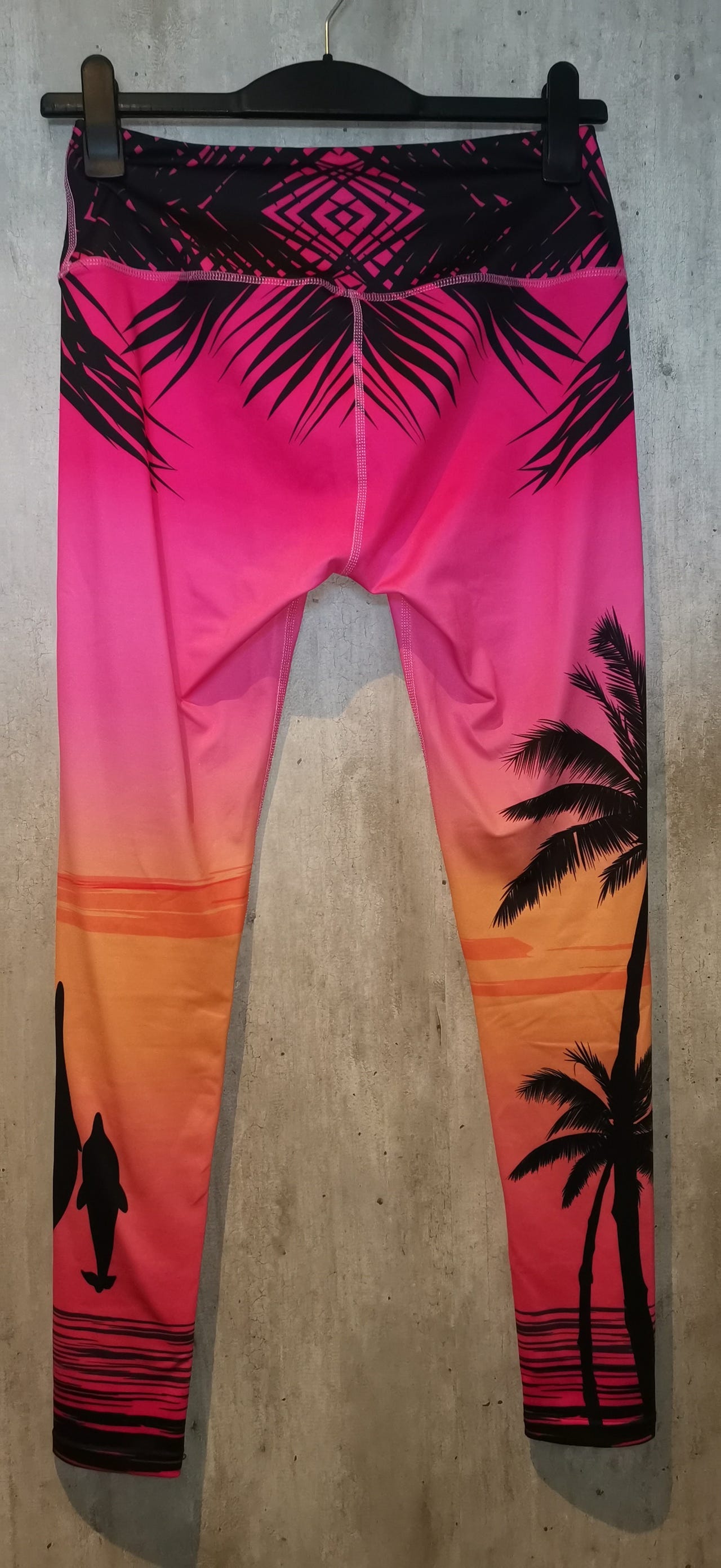 Lexie Tropical str L | FINN-torget