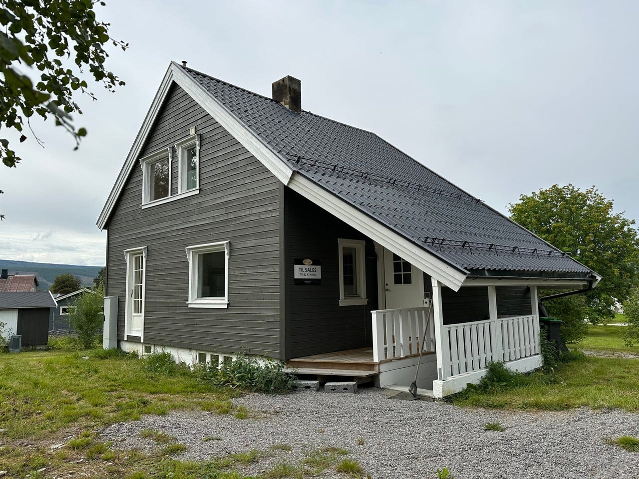 Koppang - Stor enebolig på romslig tomt. Fire soverom, to bad ...