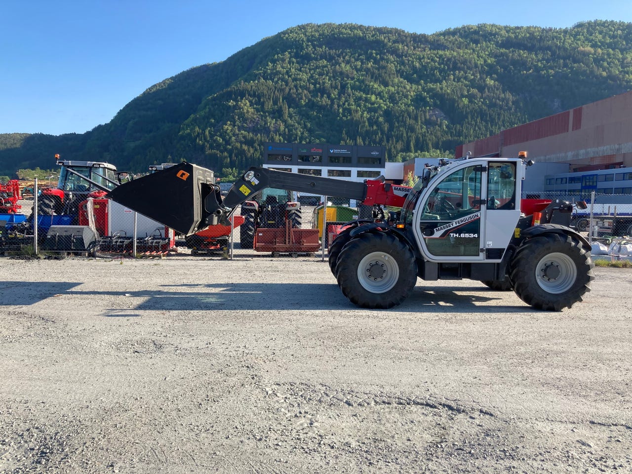 Til salgs: Massey Ferguson MFTH6534 - 2022 | FINN.no