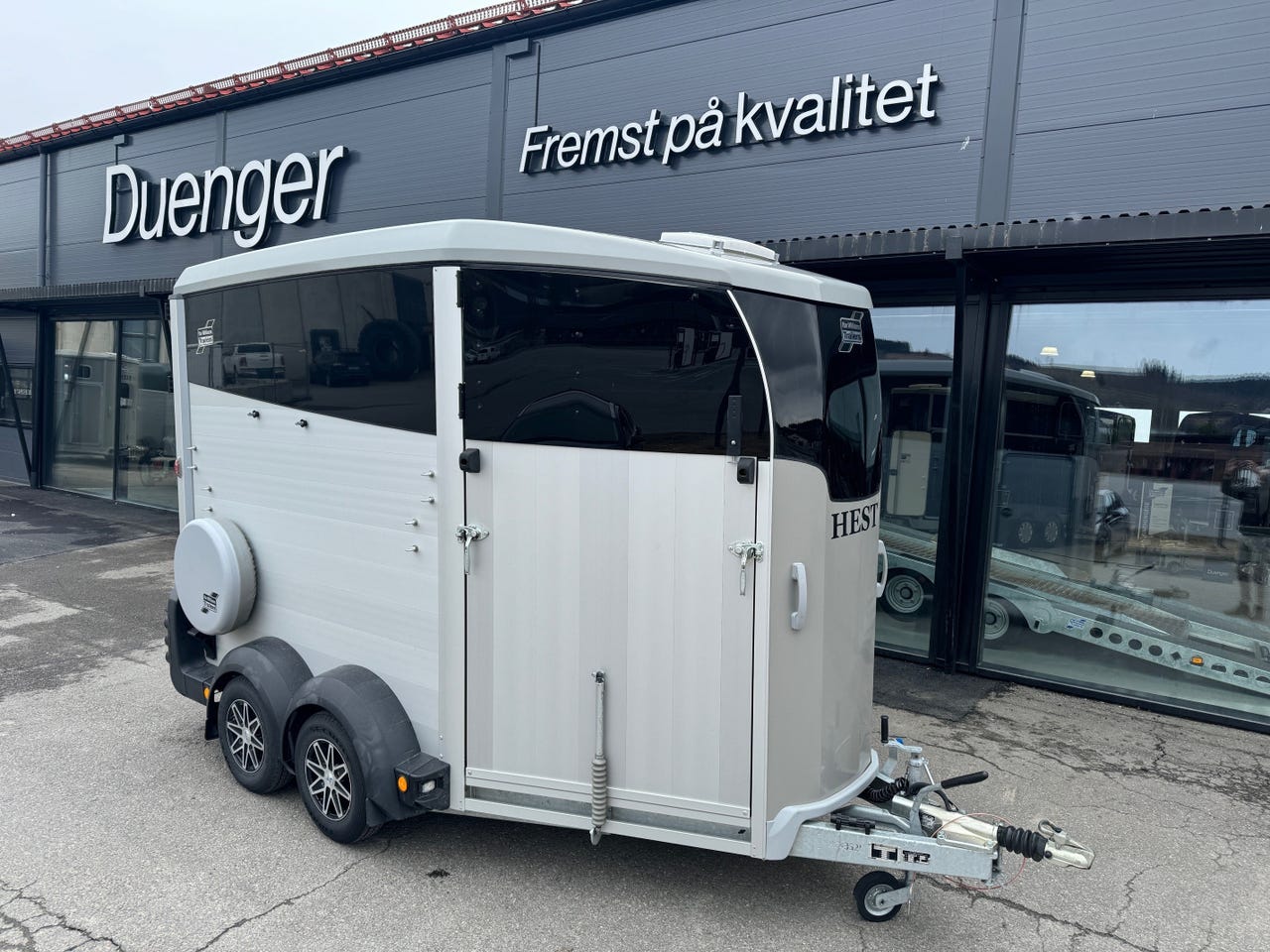 IFOR WILLIAMS HBX511 m/FRONT UTLASTNING OG SULKYFESTER 2022 MODELL ...