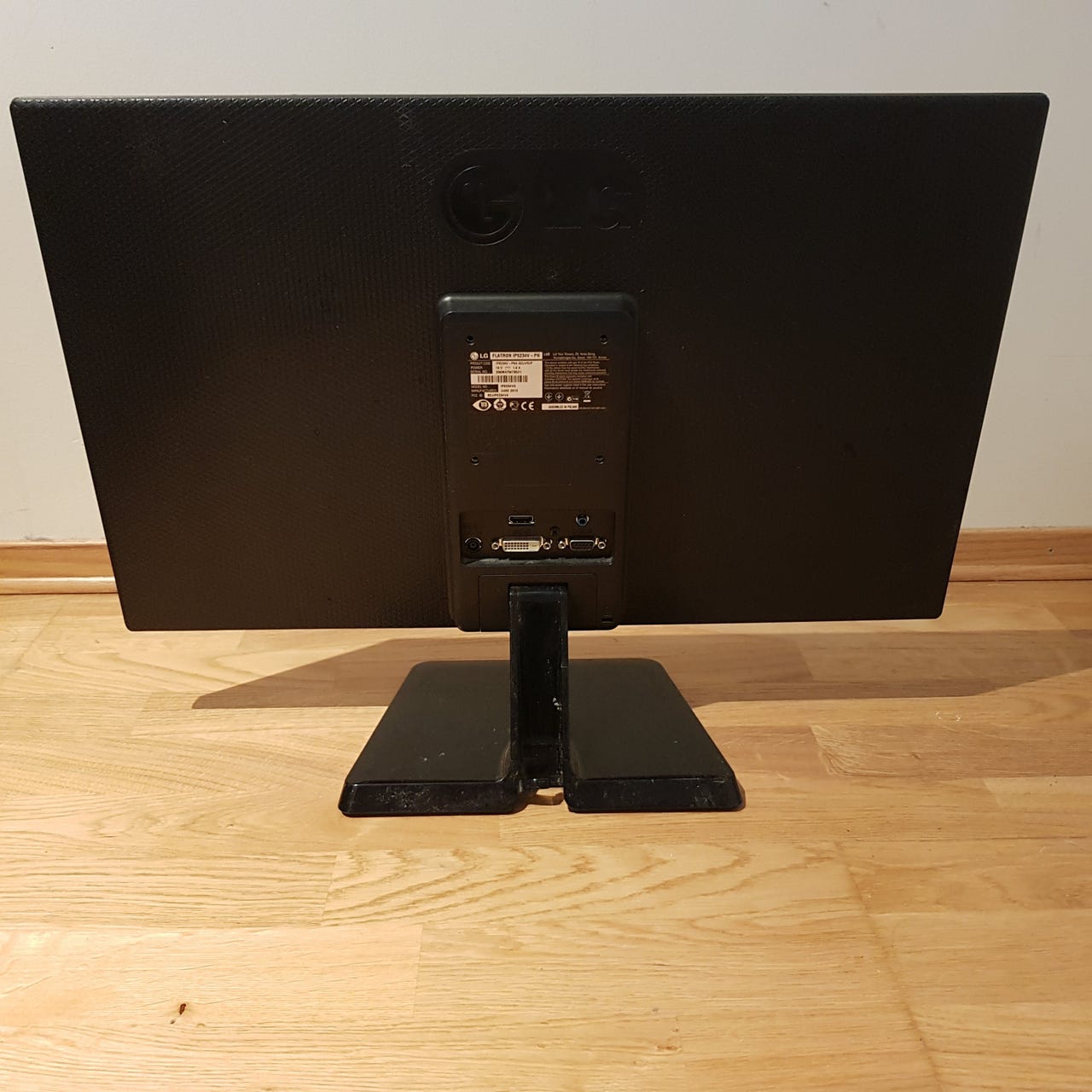 LG FLATRON ips234va skjerm selges | FINN-torget