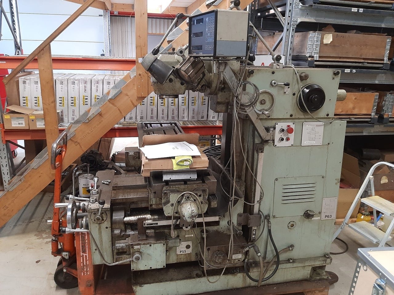 Metallfres fresemaskin Cincinatti Millacron 2MK ISO 50 Kom med bud ...