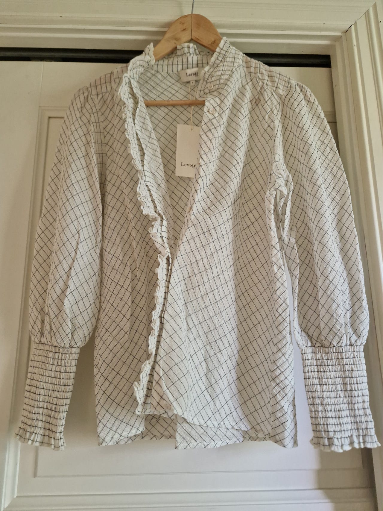 Levate Room bluse | FINN torget