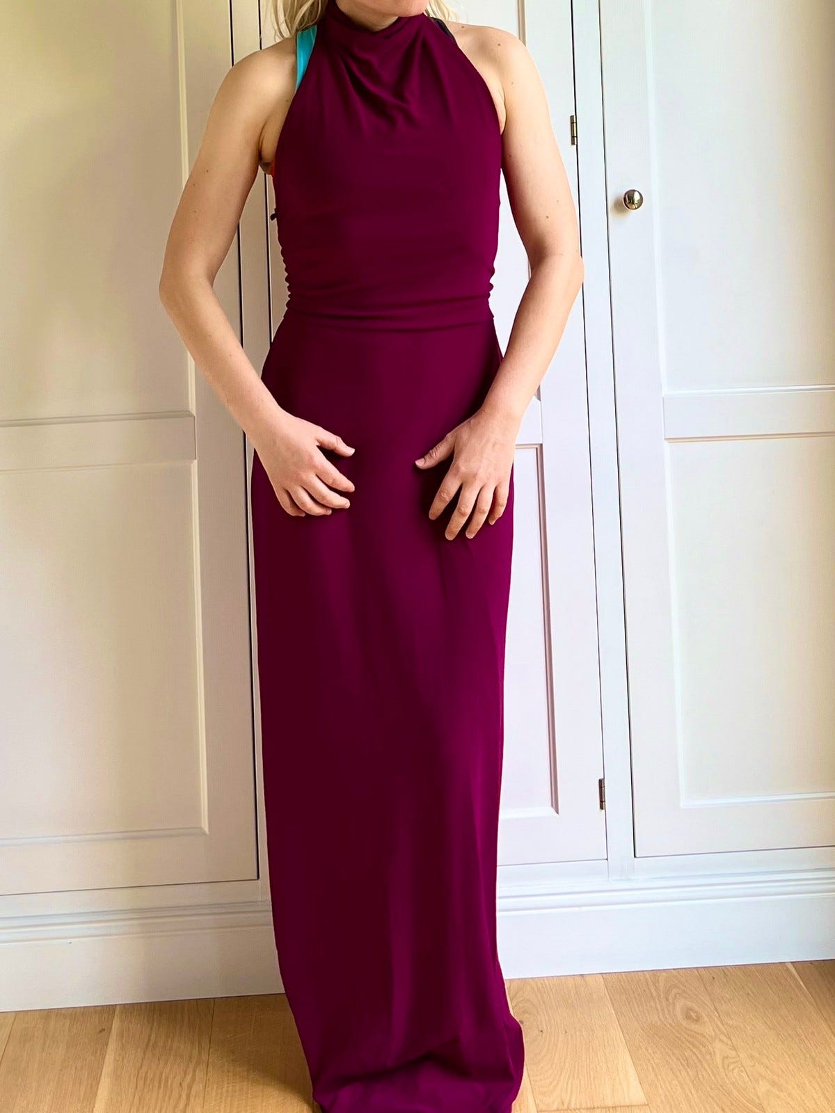 Ny Mango halter kjole M | FINN-torget