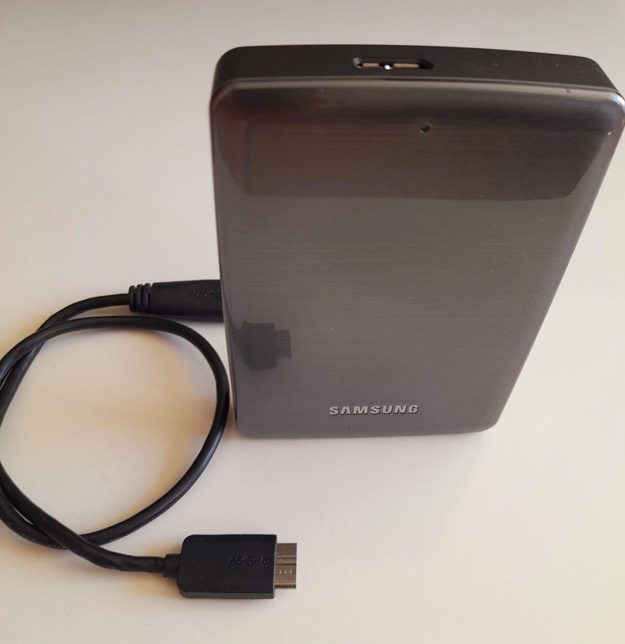 Samsung P3 Portable External Hard USB 3.0 Drive 2TB (grå) | FINN-torget