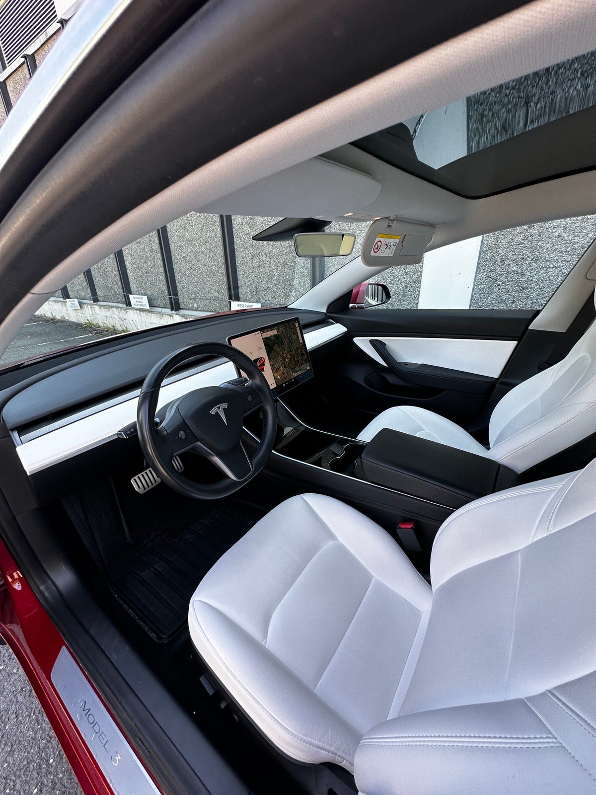 Bruktbil til salgs: Tesla Model 3 - 2019 - Rød - 490 Hk - Sedan | FINN.no